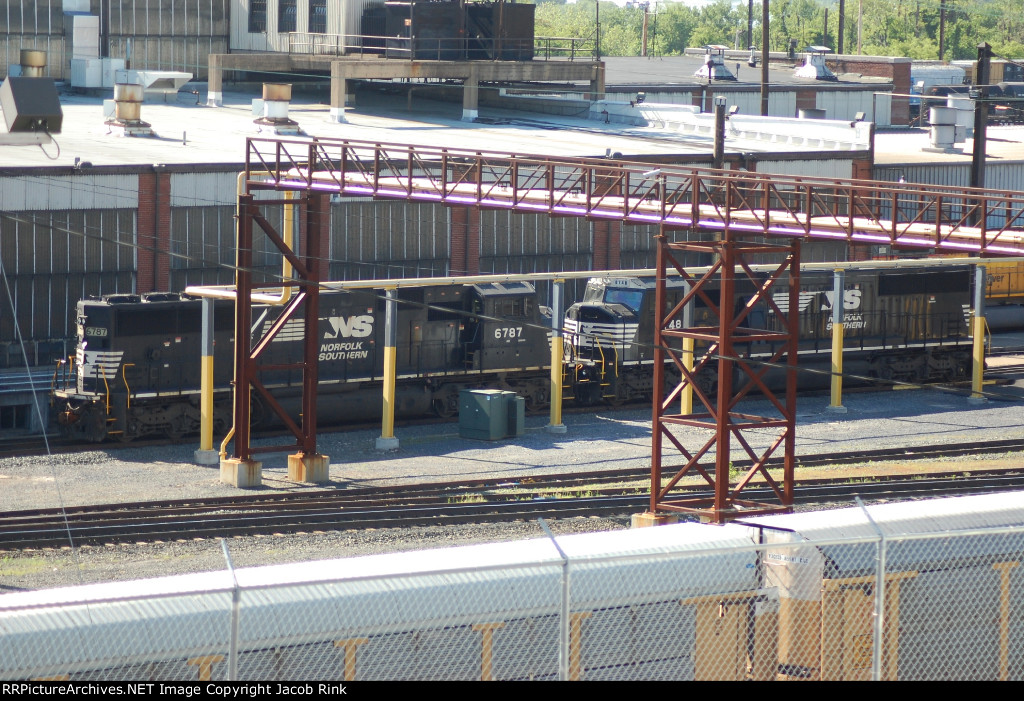 NS SD60M 6787 & SD60I 6748